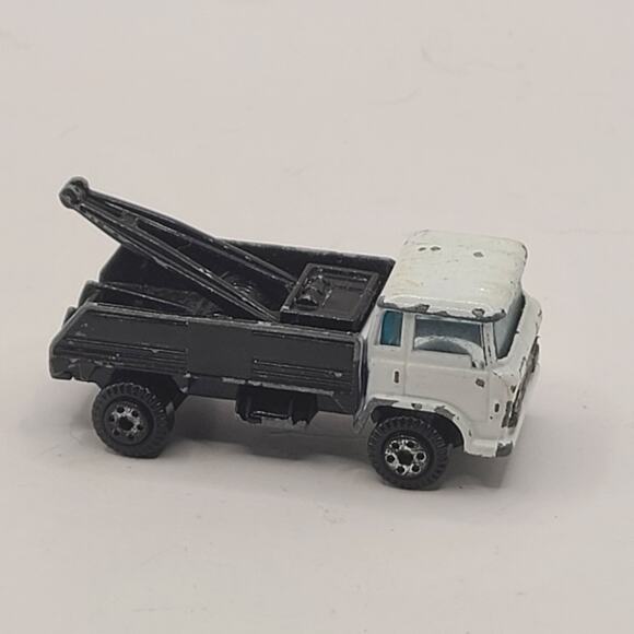 Yat Ming | Toys | 97s Yat Ming Wrecker Tow Truck White Black Diecast ...
